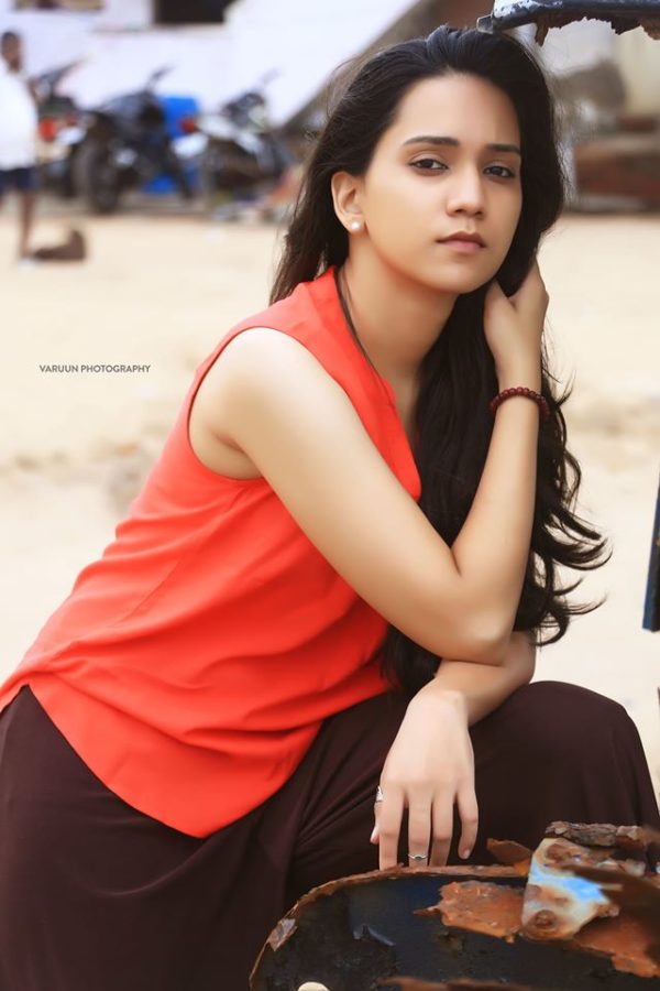 Black Sheep Deepthi Biography, Age, Images, Movies & Contact Details