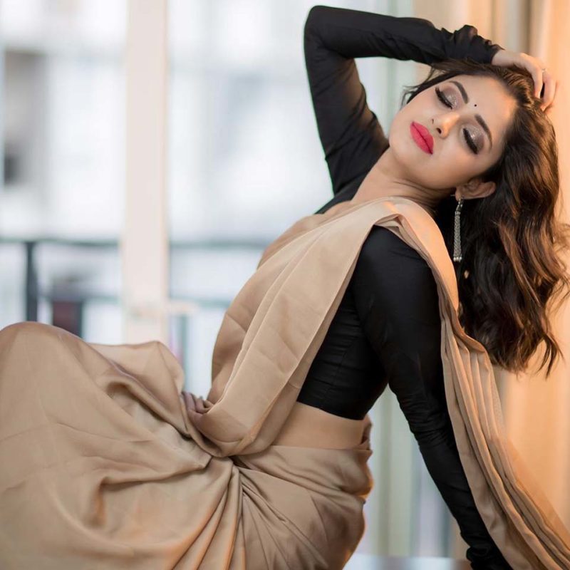 Ayesha (Serial Actress) Biography, Age, Husband, Photos & Contact Detail