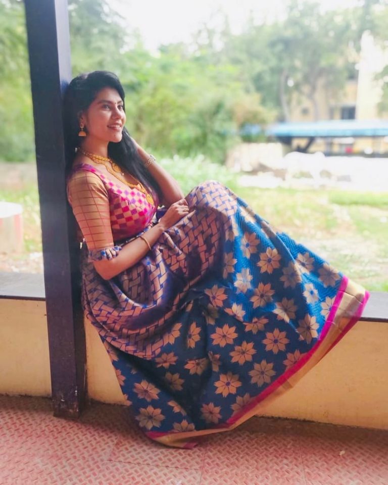 Nivisha (Actress) Biography, HD Images, Movies, Family, Serials & Contact