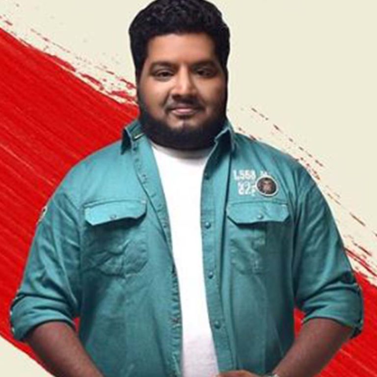 RJ Vigneshkanth Biography, Age, Movies, Wife, Family & Contact Details