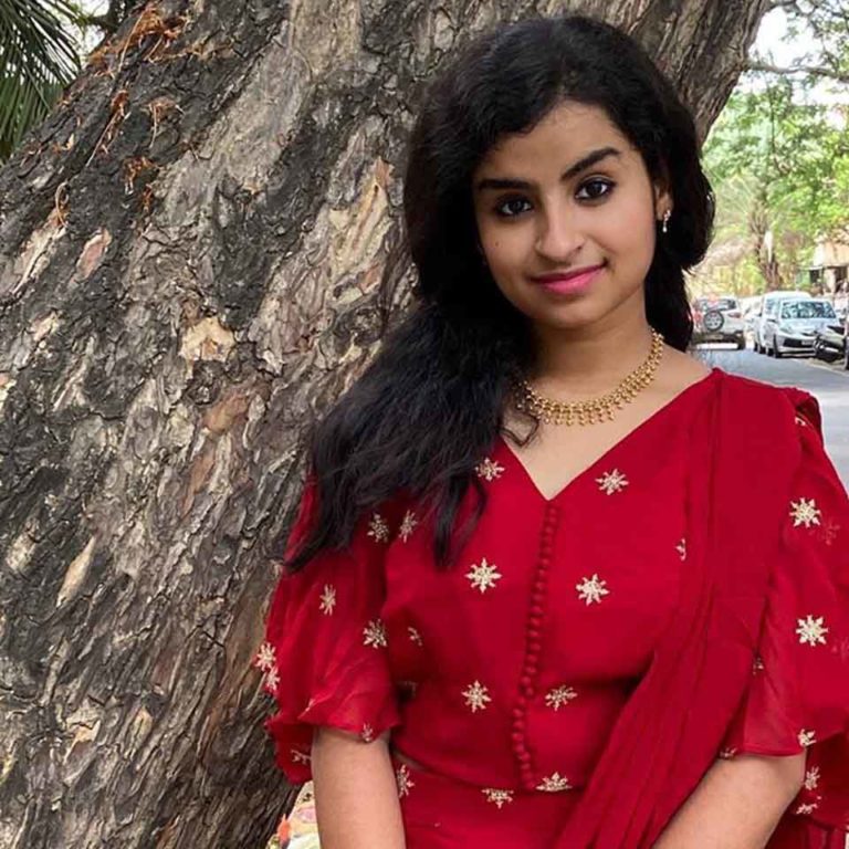 Sivaangi (Shivangi) Biography, Age, Shows, Family, Husband & Contact no
